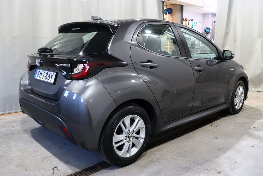 Toyota Yaris Hybrid (FMJ86Y) - Wayke