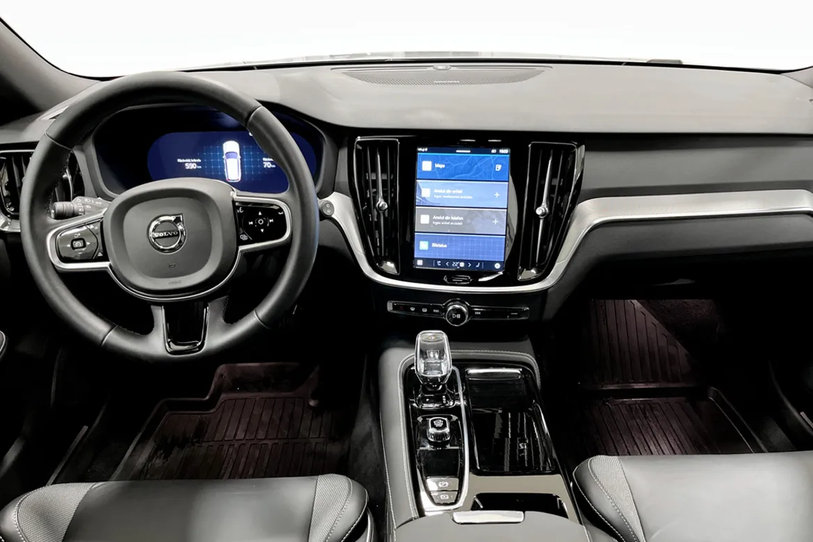 Volvo V60 | T6 Plus Dark Edition - Brandt Bil