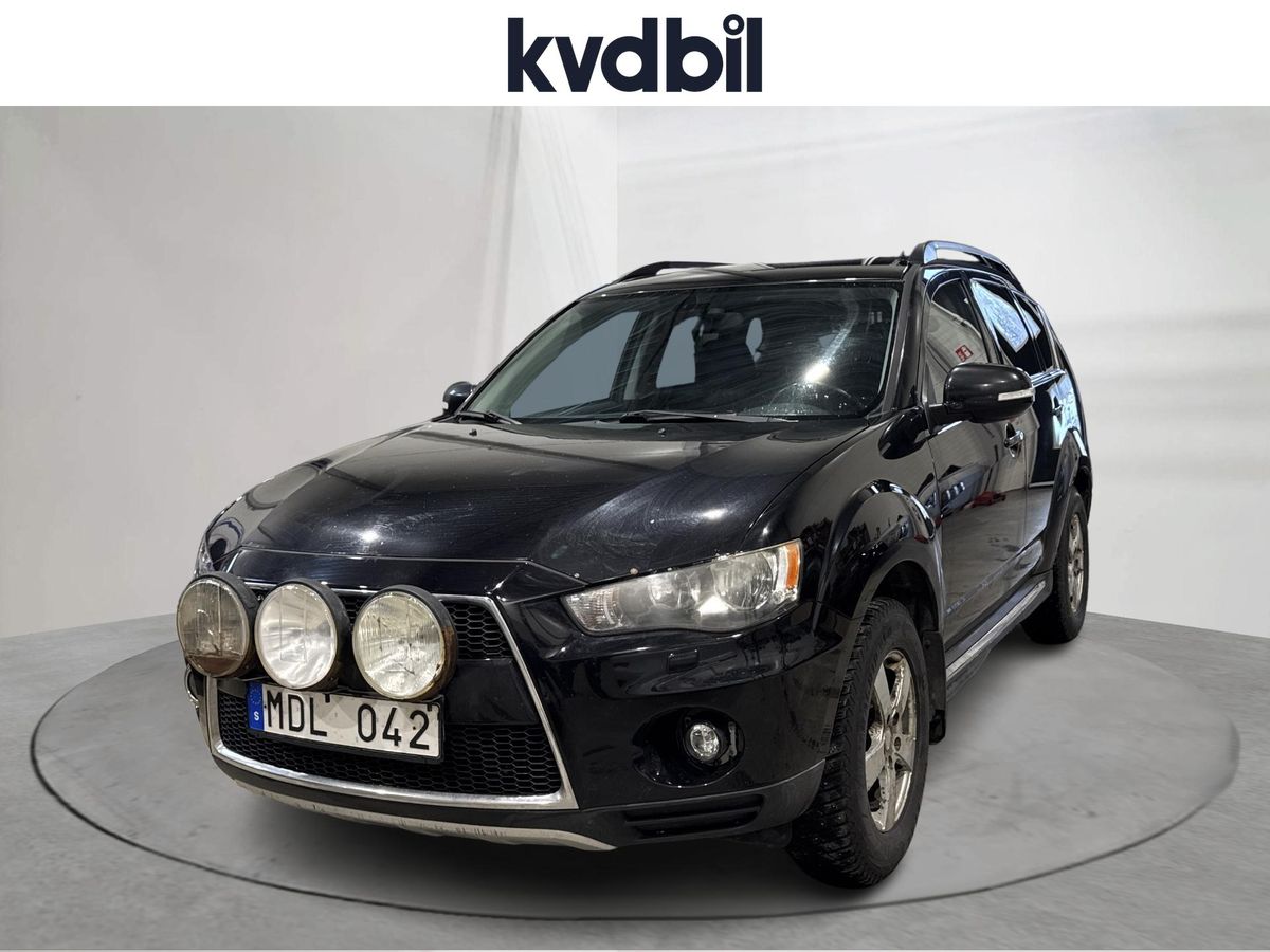 Mitsubishi Outlander 5-seater (MDL042) - Wayke