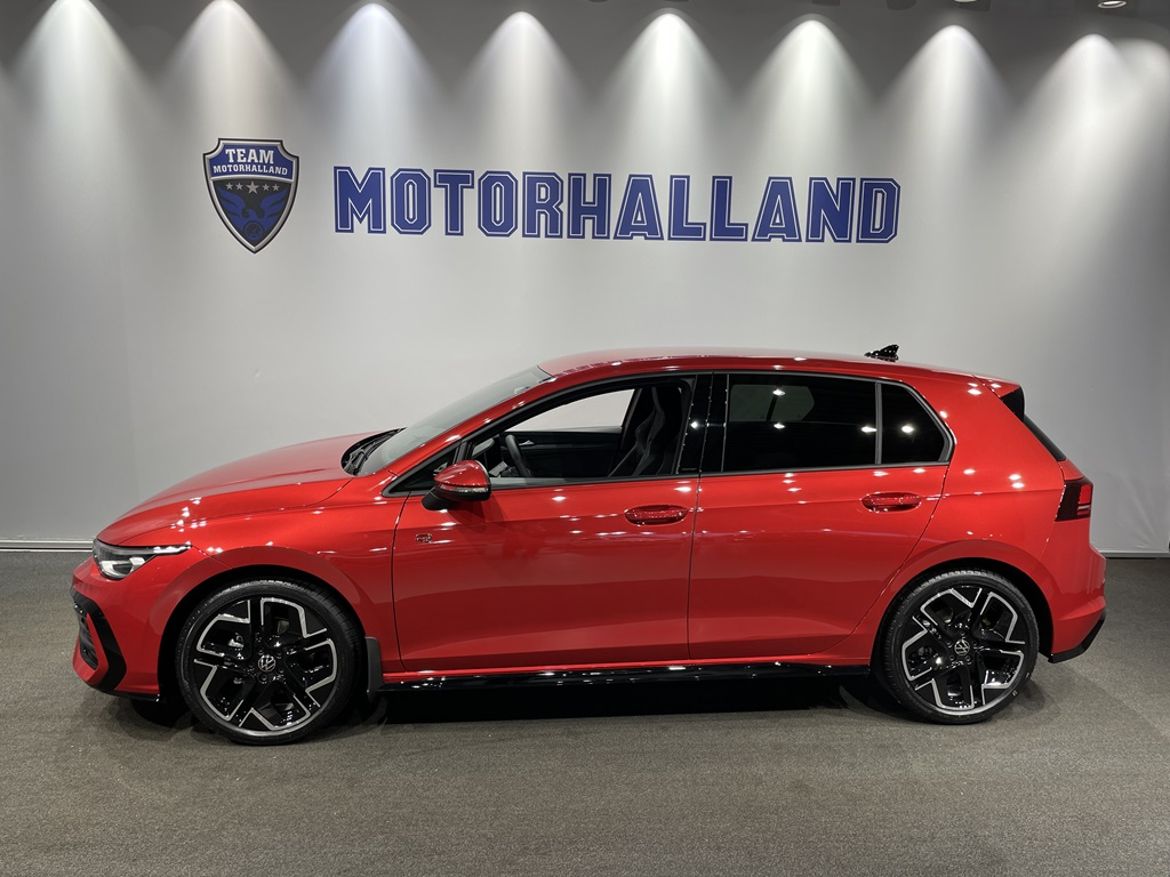 UEJ09T | Volkswagen Golf | R-LINE 1,5 TSI 150 | Wayke