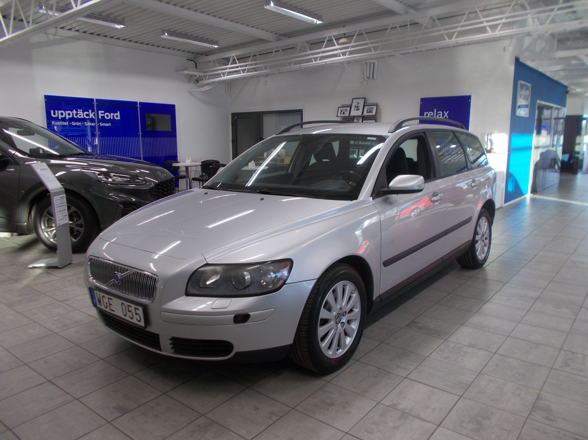 WGE055 | Volvo V50 | 2.4 140hk Kamrem Bytt/SoV/Dragkrok 1.500kg | Wayke