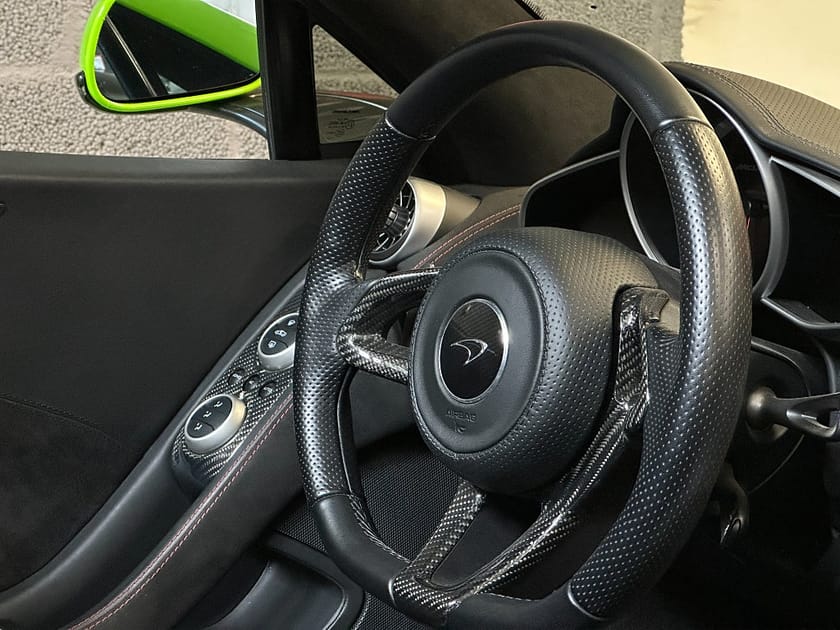 McLaren MP4-12C Spider (YBP494) - Wayke