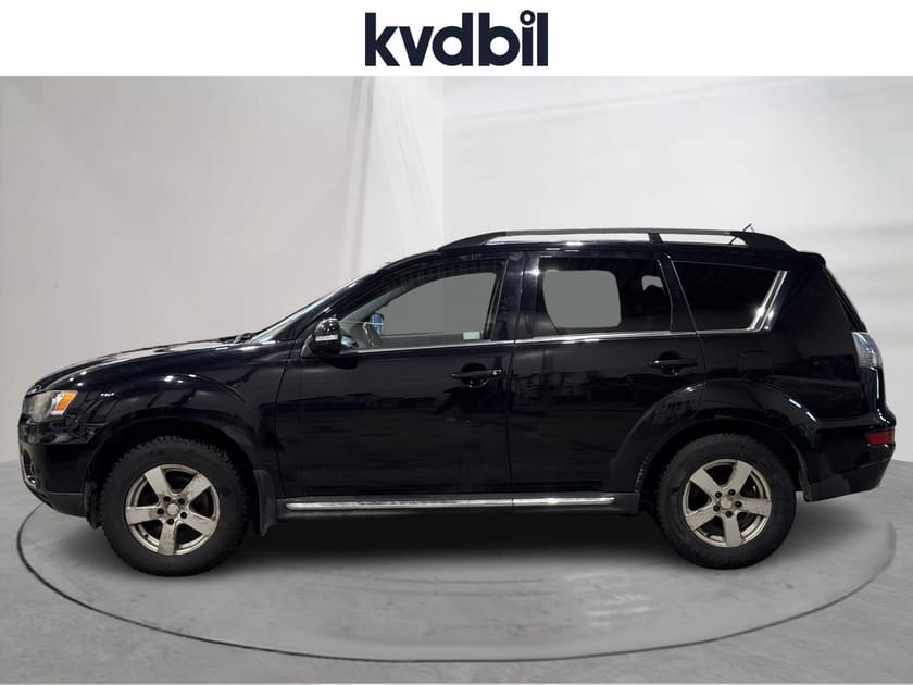 Mitsubishi Outlander 5-seater (MDL042) - Wayke