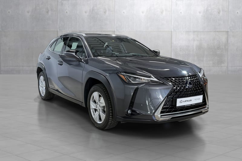 EE21551 | Lexus UX 300e | Premium | Drive