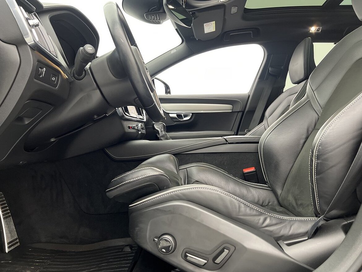 ZUN02E | Volvo V90 | D4 190hk R-Design Panorama 360° Head-up Drag BLIS ...