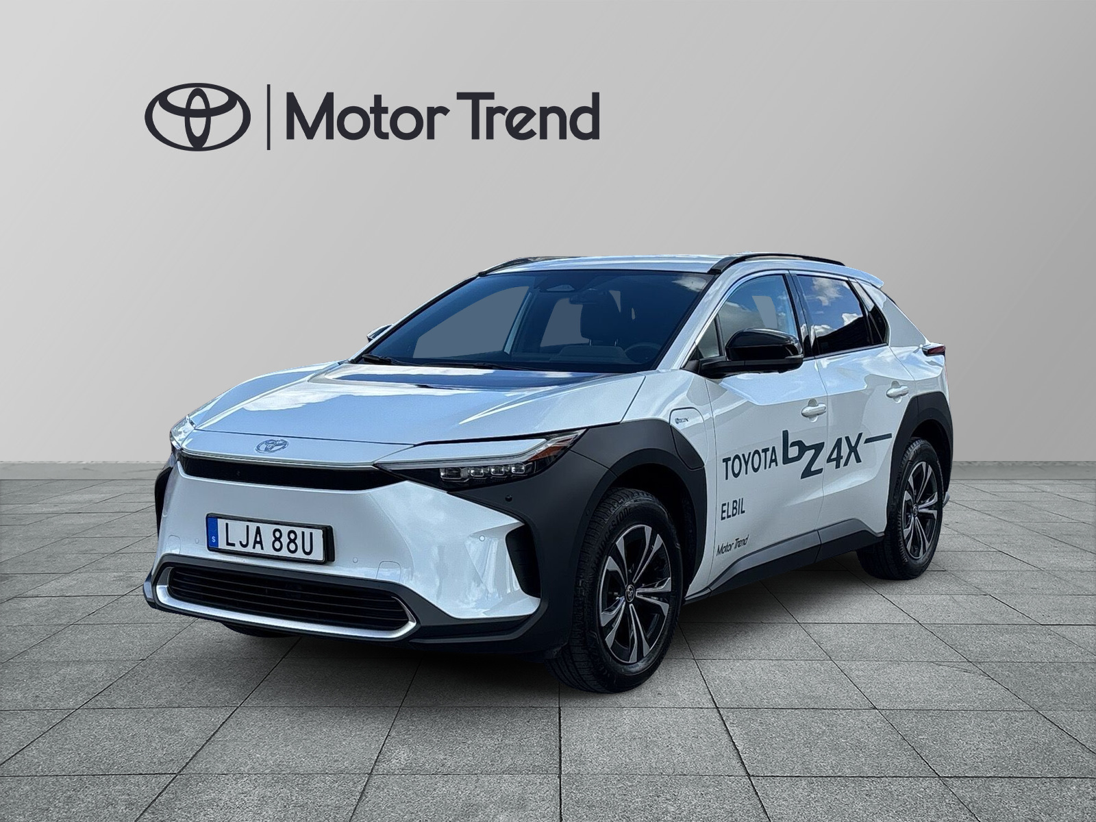 Toyota bZ4X - Motor Trend – din Toyotahandlare
