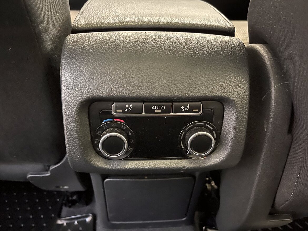 NTF716 | Volkswagen Sharan | 2.0TDI 4Motion Premium 7sits | Wayke