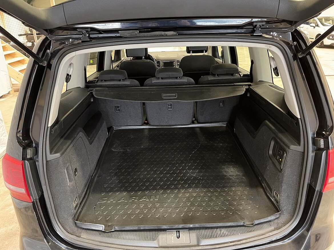 NTF716 | Volkswagen Sharan | 2.0TDI 4Motion Premium 7sits | Wayke