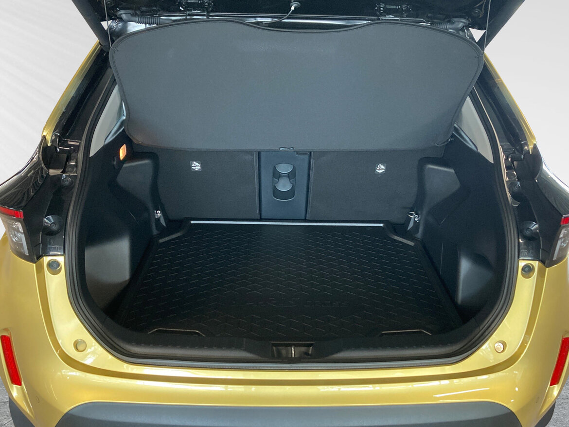 Toyota Yaris Cross Hybrid - Lindströms Bil