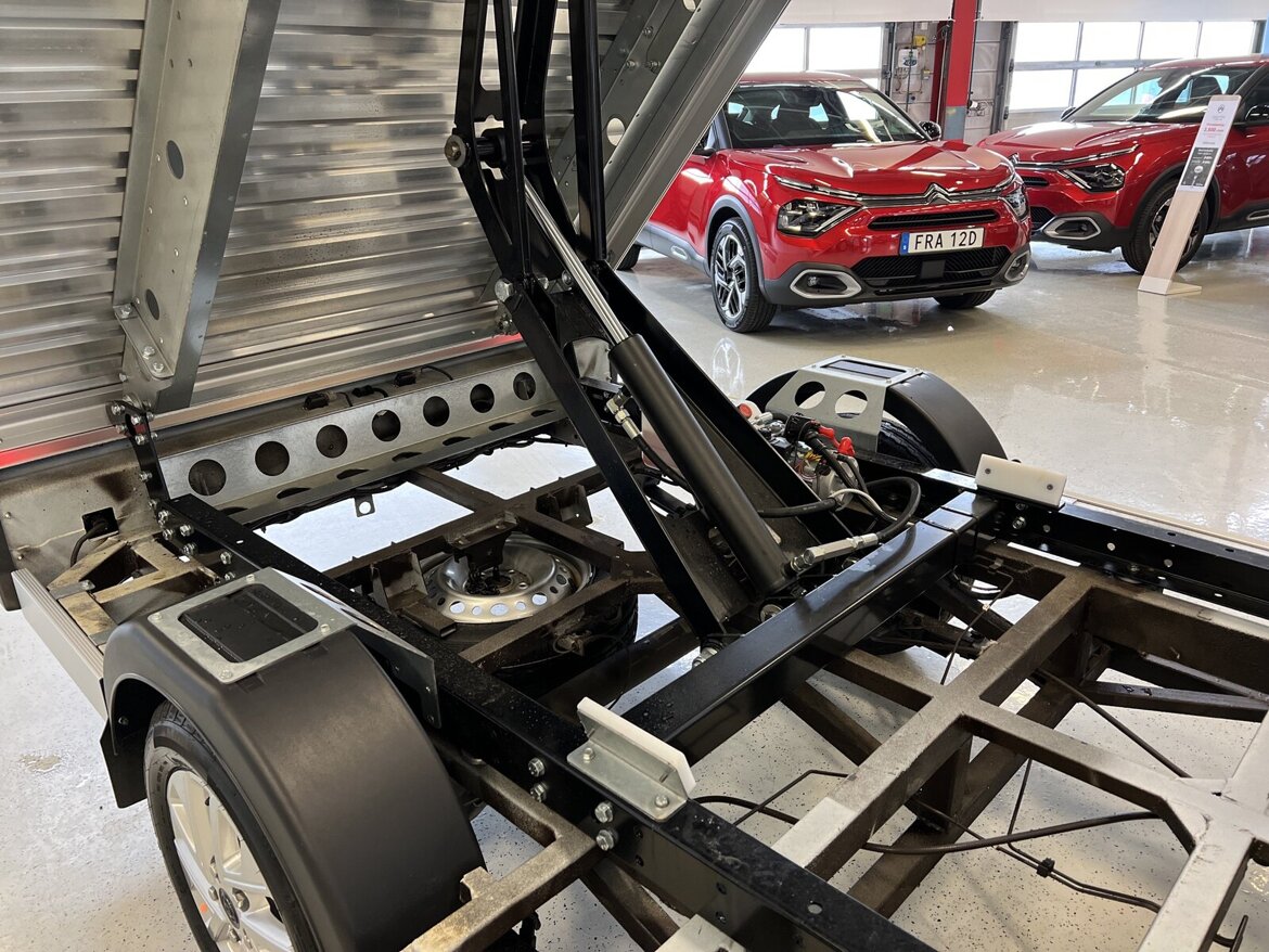 OAA60E | Maxus e-Deliver 3 Chassi Cab | 50.2 kWh LWB Tippflak | Wayke