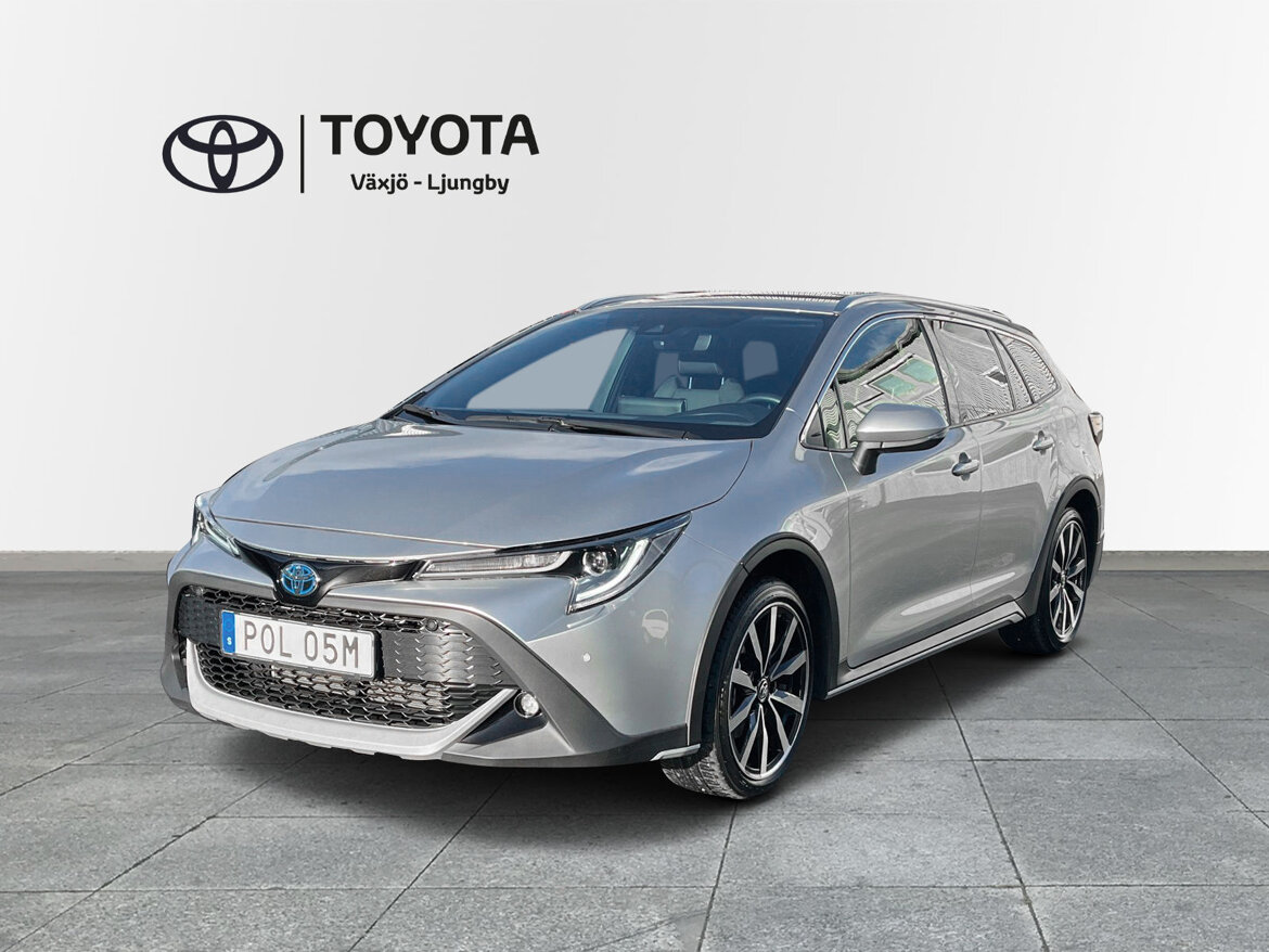Till salu - Toyota Corolla TREK Hybrid e-CVT, 184hk, 2022 till salu hos ...