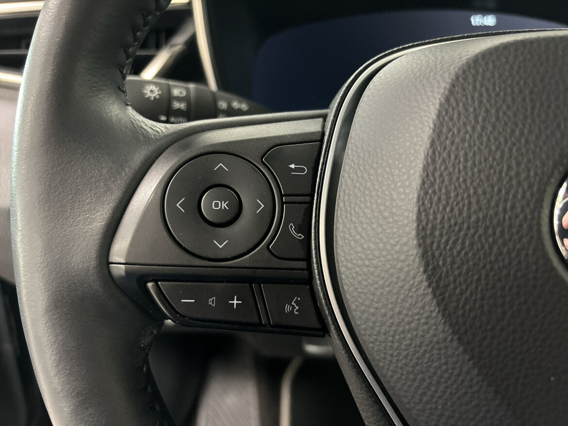 Toyota Corolla Hybrid - Motor Trend – din Toyotahandl