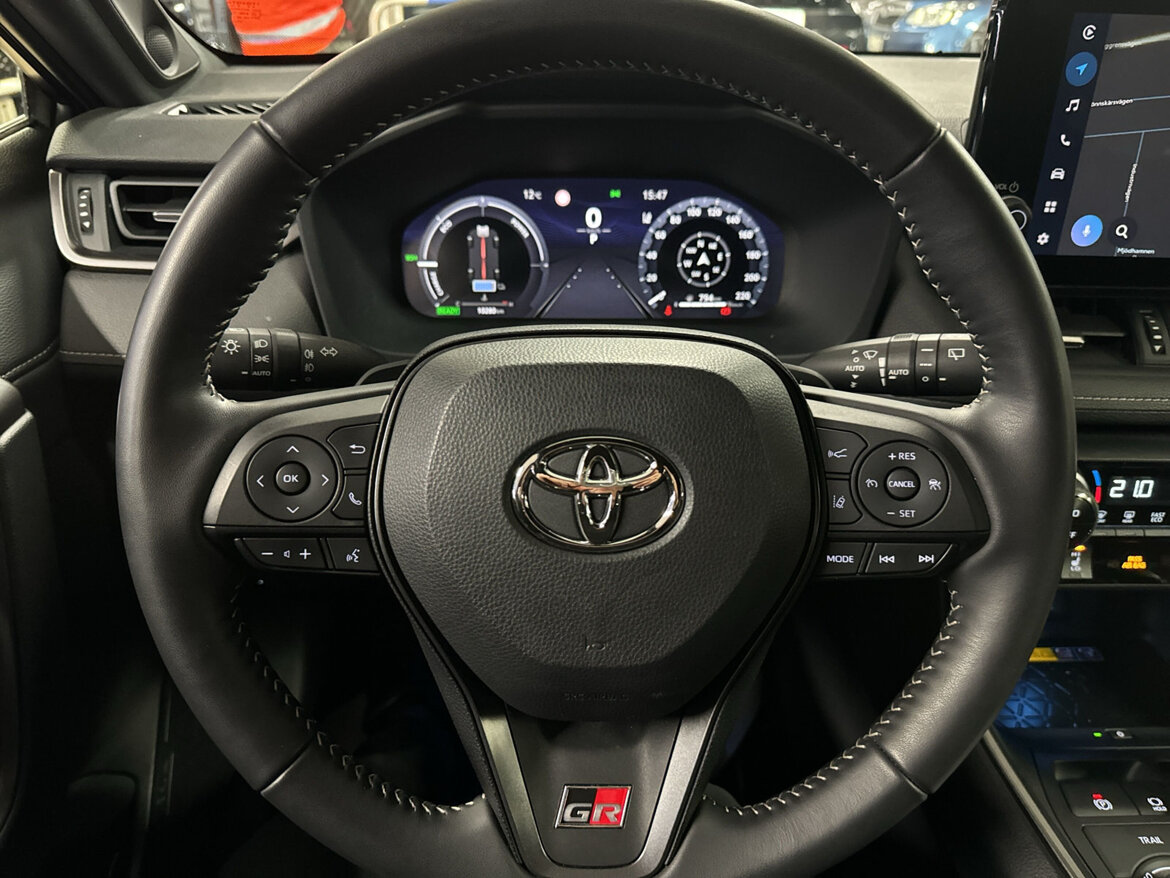 TWM98F | Toyota RAV4 Hybrid AWD-i | GR Elhybrid LED-ramp V-Hjul ...